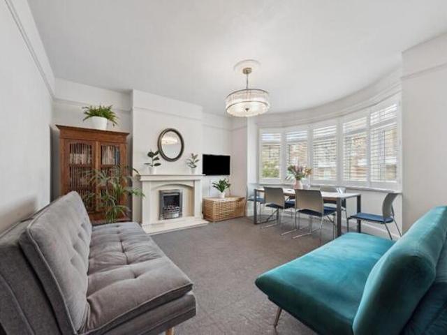 3 Bedroom Shared Living/roommate London Greater London 98766156