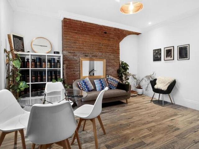 3 Bedroom Shared Living/roommate London Greater London 99774090