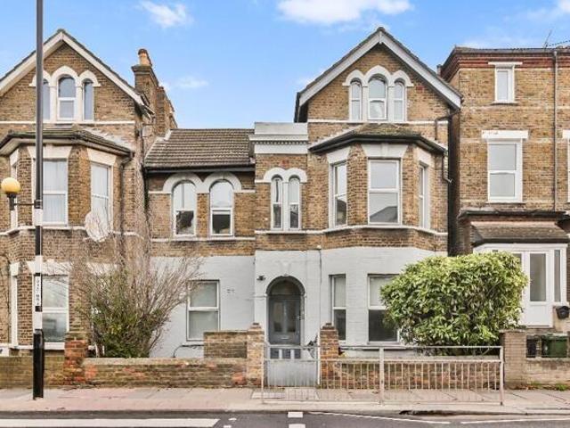 3 Bedroom Shared Living/roommate London Greater London 100786823