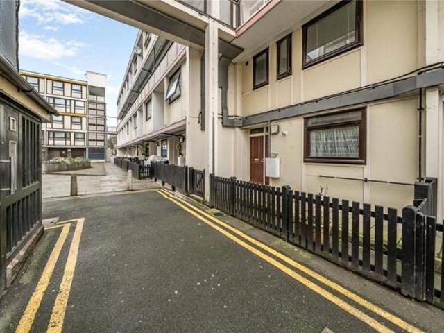 3 Bedroom Shared Living/roommate London Greater London 100191777