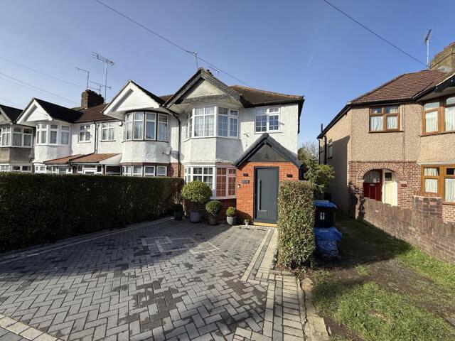 3 Bedroom Shared Living/roommate London Greater London LS100023964