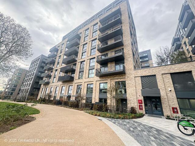 3 Bedroom Shared Living/roommate London Greater London LS100191796