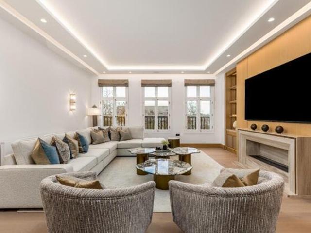 3 Bedroom Shared Living/roommate London Greater London LS100398331