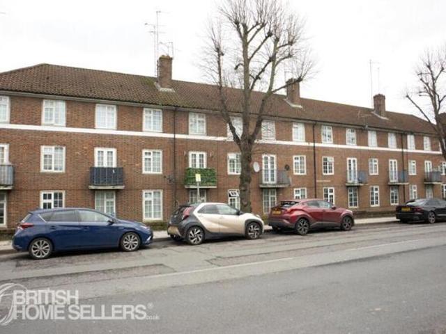 3 Bedroom Shared Living/roommate London Greater London LS101025282