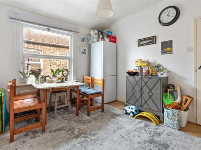 3 Bedroom Shared Living/roommate London Greater London LS101931434