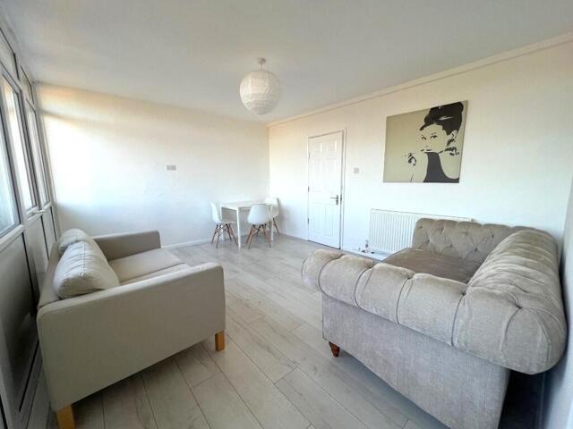 3 Bedroom Shared Living/roommate London Greater London LS99315348