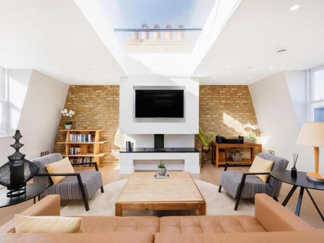 3 Bedroom Shared Living/roommate London Greater London LS99808875