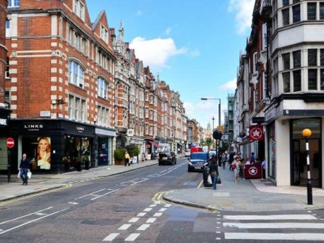 3 Bedroom Shared Living/roommate London London 101822880