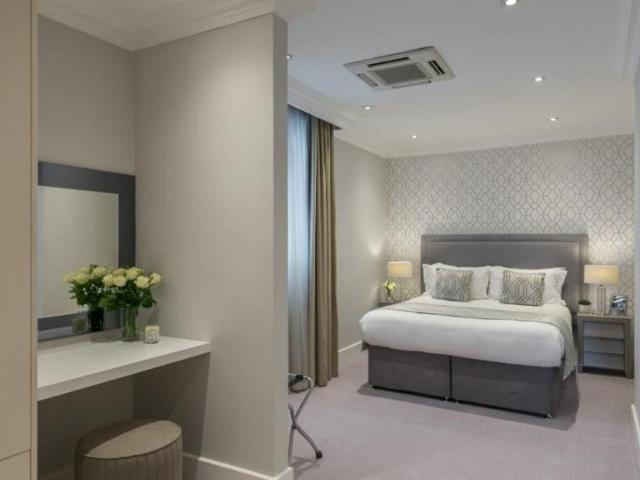 3 Bedroom Shared Living/roommate London London 90561346
