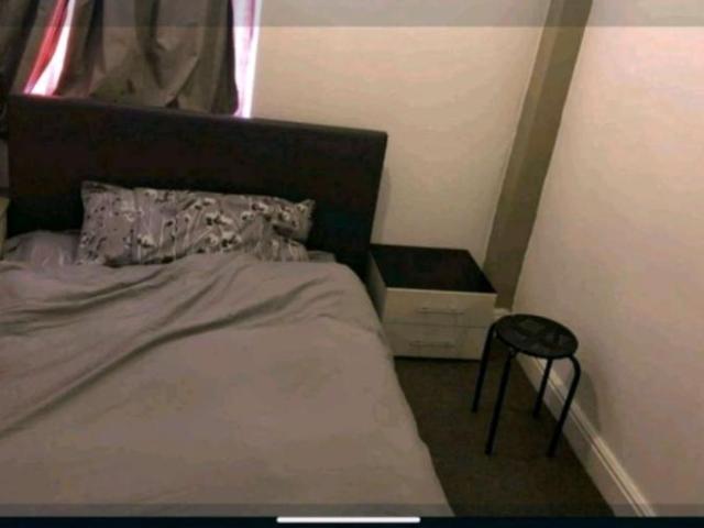 3 Bedroom Shared Living/roommate London London LS98821140