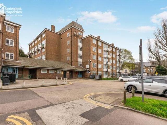 3 Bedroom Shared Living/roommate Londres Great London 101678488