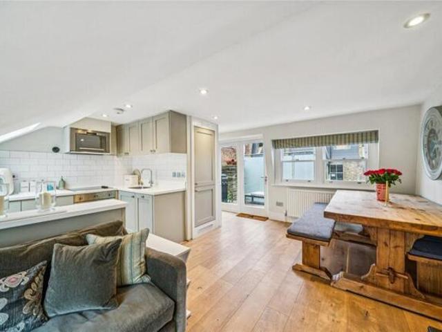 3 Bedroom Shared Living/roommate Londres Greater London 101278152