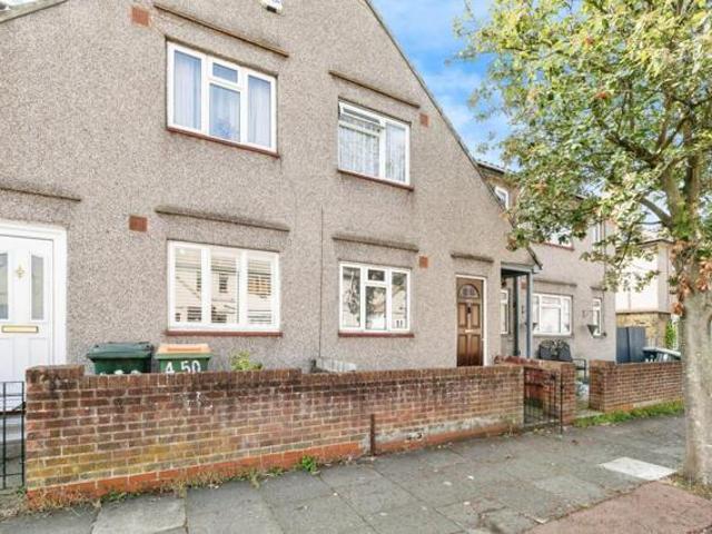 3 Bedroom Shared Living/roommate Londres Greater London 99161436