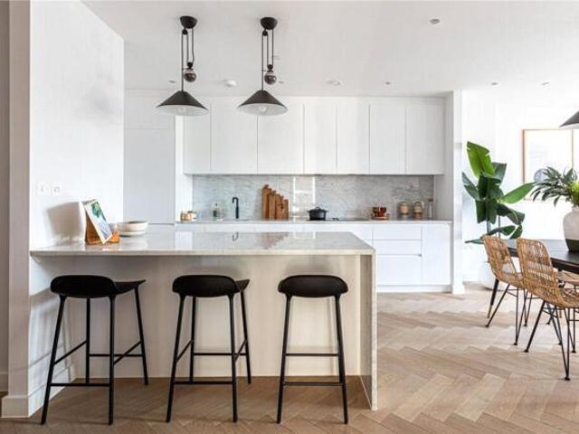 3 Bedroom Shared Living/roommate Londres Greater London LS99951954