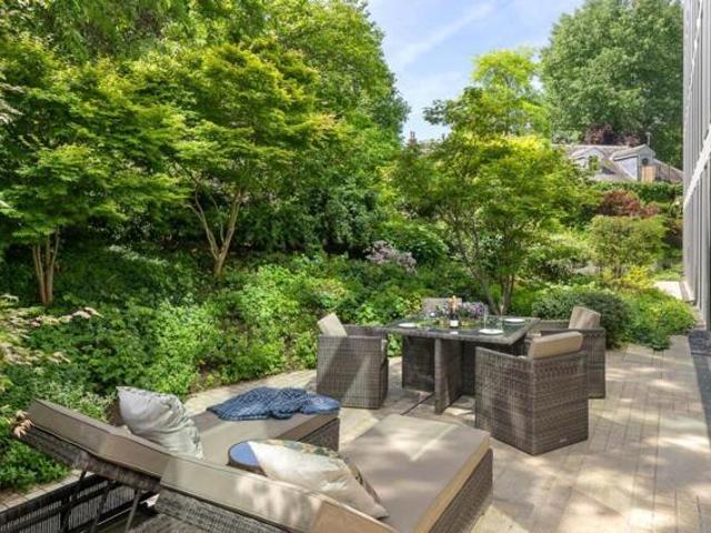3 Bedroom Shared Living/roommate Londres Greater London LS101892409
