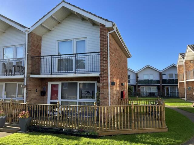 3 Bedroom Shared Living/roommate Suffolk Suffolk 100541166
