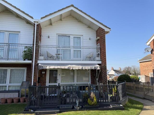 3 Bedroom Shared Living/roommate Suffolk Suffolk LS101678381