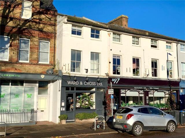 3 Bedroom Shared Living/roommate Surbiton Greater London LS99926085