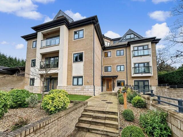 3 Bedroom Shared Living/roommate Salford Salford 98577811