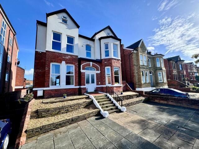 3 Bedroom Shared Living/roommate Southport Merseyside 100879002