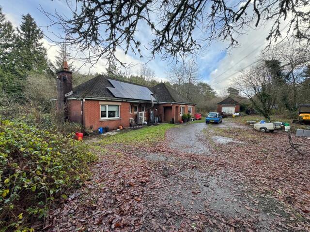 3 Bedroom Shared Living/roommate Wye Rhondda Cynon Taff 100398571
