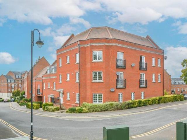 3 Bedroom Shared Living/roommate Warley Warley 99808687
