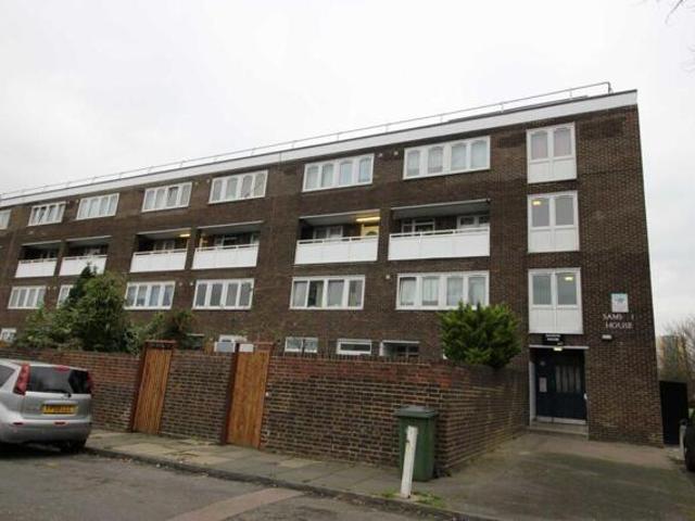 3 Bedroom Shared Living/roommate Woolwich Greater London 101168228