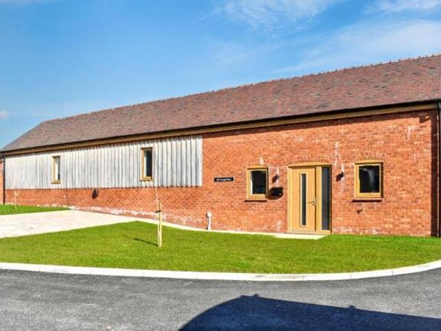 3 Bedroom Shared Living/roommate Worcestershire Worcestershire 100263255