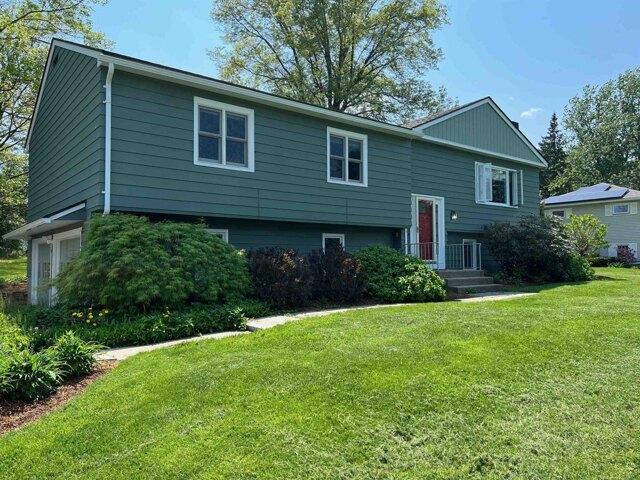 3 bedroom, Shelburne VT 05482 LS102823096