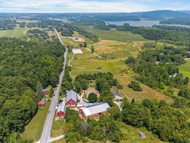 3 bedroom, Shelburne VT 05482 103929052