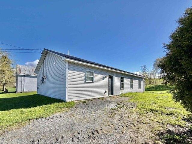 3 bedroom, Sheldon VT 05483 LS102257174