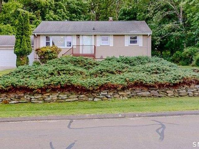 3 bedroom, Shelton CT 06484 103158995