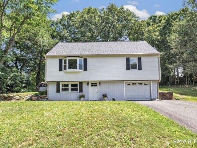 3 bedroom, Shelton CT 06484 104835721