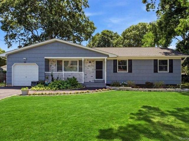 3 bedroom, Shirley NY 11967 104922136