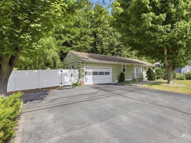 3 bedroom, Shrewsbury MA 01545 105143131
