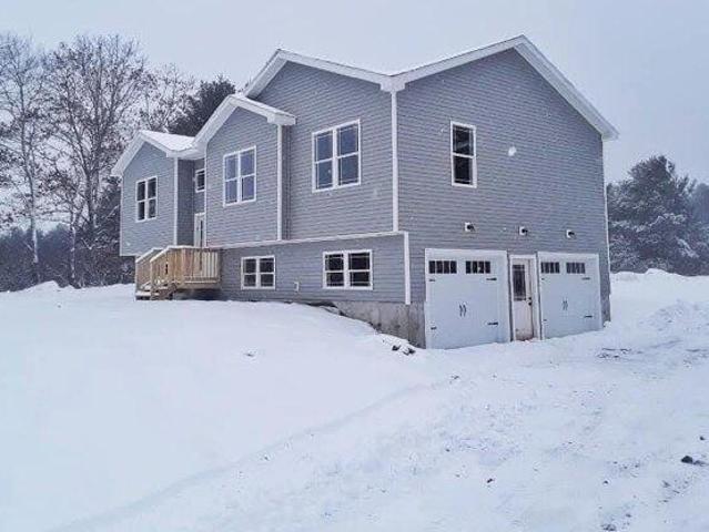 3 bedroom, Sidney ME 04330 103125622