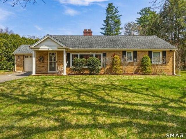 3 bedroom, Simsbury CT 06070 LS101632424