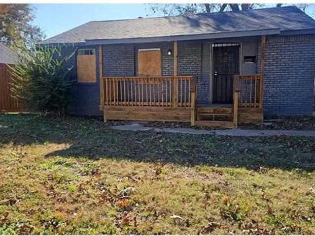 3 Bedroom Single Family House 2850 Montague Ave in Memphis, TN 38114 | AffordableHousing. Com