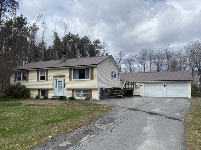 3 bedroom, Skowhegan ME 04976 102062413