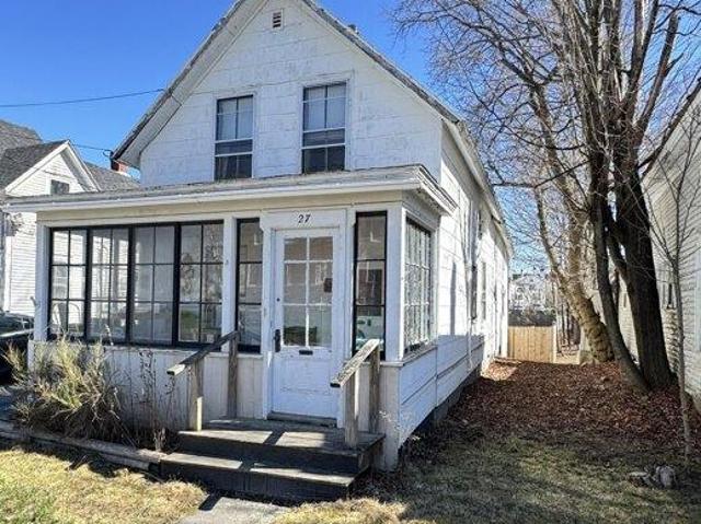 3 bedroom, Skowhegan ME 04976 103100101
