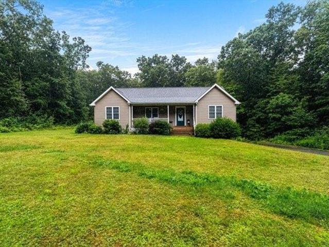 3 bedroom, Spencer MA 01562 104852654