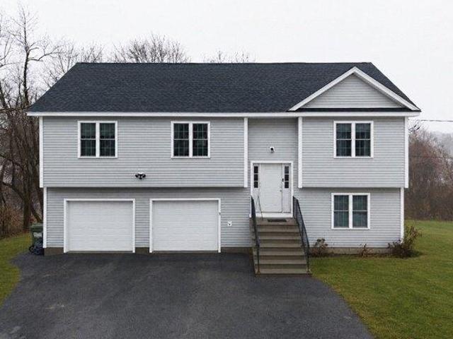 3 bedroom, Spencer MA 01562 104009357
