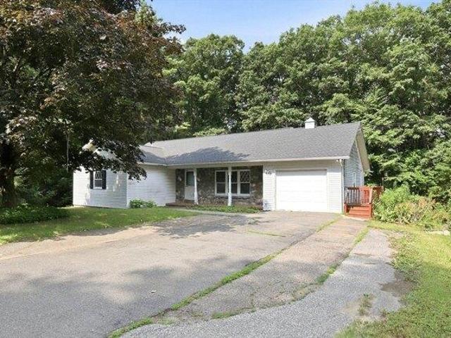 3 bedroom, Spencer MA 01562 105114774