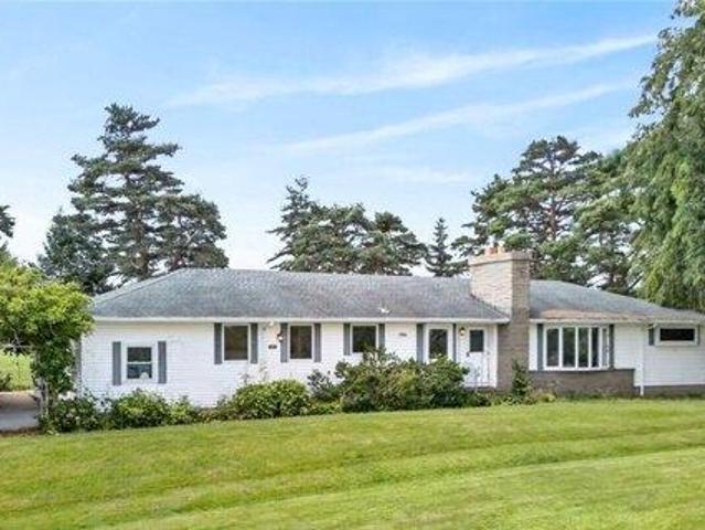 3 bedroom, Spencerport NY 14559 104908471