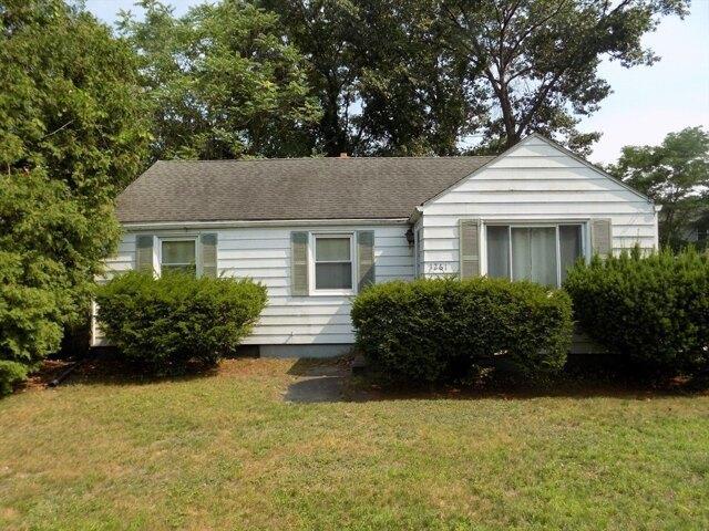3 bedroom, Springfield MA 01104 104570053