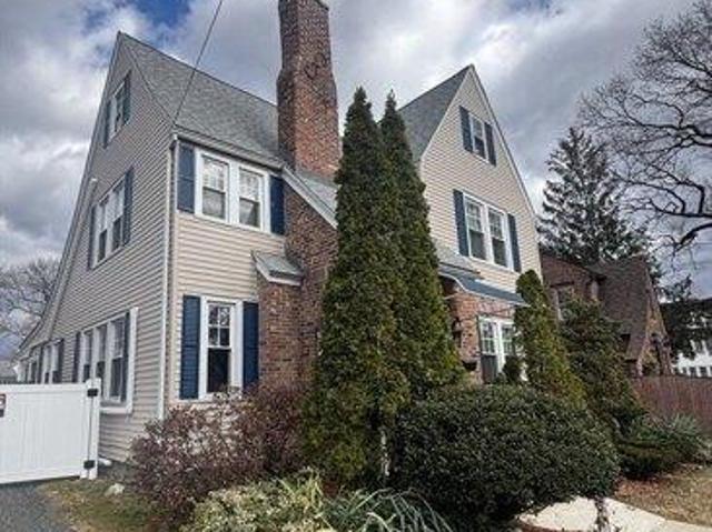 3 bedroom, Springfield MA 01104 LS102158633