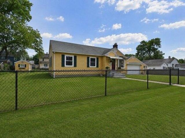 3 bedroom, Springfield MA 01104 LS103036195