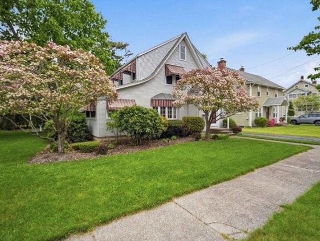 3 bedroom, Springfield MA 01107 LS103070702