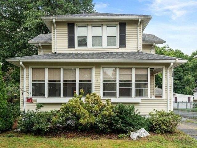 3 bedroom, Springfield MA 01108 105013525