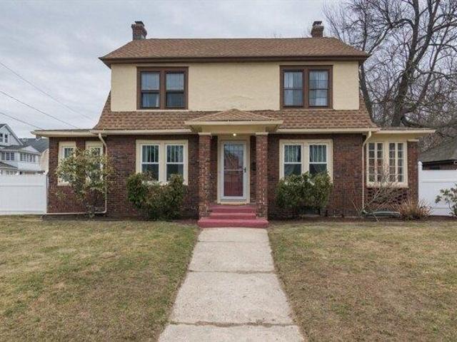 3 bedroom, Springfield MA 01108 LS102593148